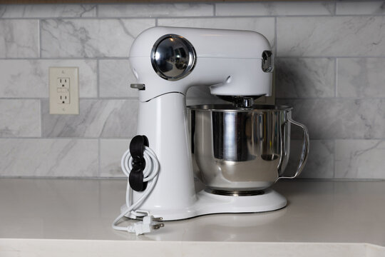 "Stand Mixer" Images – Browse 301,376 Stock Photos, Vectors, and Video ...