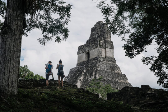 Imágenes de Tikal: descubre bancos de fotos, ilustraciones, vectores y ...
