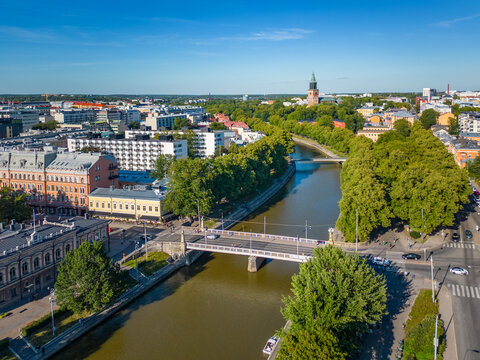 Imágenes de "Turku Cathedral": descubre bancos de fotos, ilustraciones ...