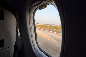 10+ Free Airplane Window View Pictures - Pikwizard