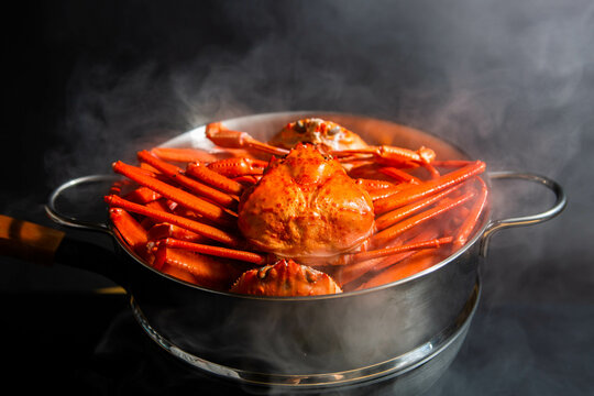 "Snow Crab" Images – Browse 2,451 Stock Photos, Vectors, and Video ...