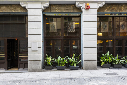 Old Commercial Building Images – Browse 43,512 Stock Photos, Vectors ...