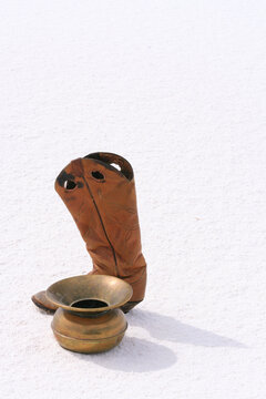 Spittoon Images – Browse 388 Stock Photos, Vectors, and Video | Adobe Stock