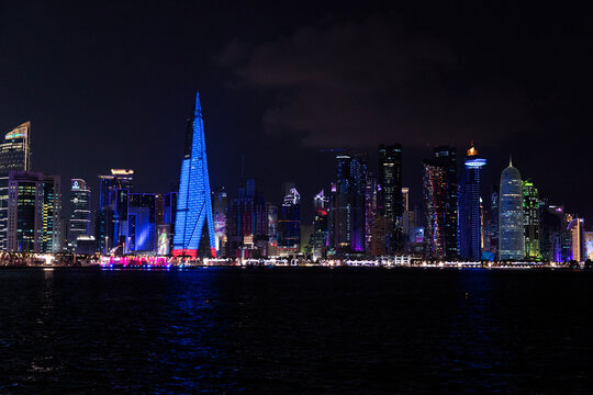 "Doha Corniche" Images – Browse 324 Stock Photos, Vectors, and Video ...