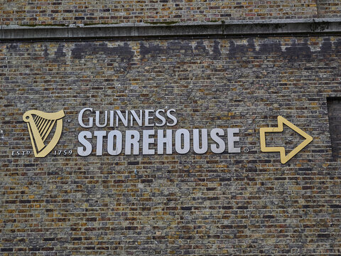 Stoutest Bilder – Durchsuchen 49,732 Archivfotos, Vektorgrafiken und ...