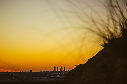"Cuatro Torres" Images – Browse 981 Stock Photos, Vectors, and Video ...