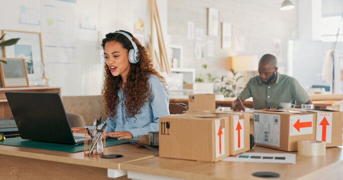 Shipping Desk Images – Browse 40,979 Stock Photos, Vectors, and Video ...