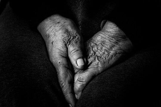 Taciturno-Bilder: Stock-Fotos & -Videos. | Adobe Stock