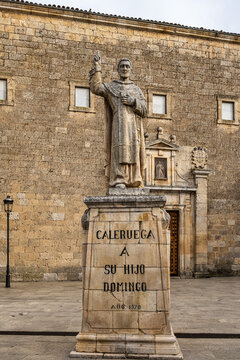 Caleruega bilder – Bläddra bland 124 stockfoton, vektorer och videor ...