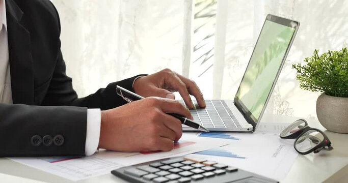 Working On Excel Spreadsheet Images – Browse 374 Stock Photos, Vectors ...