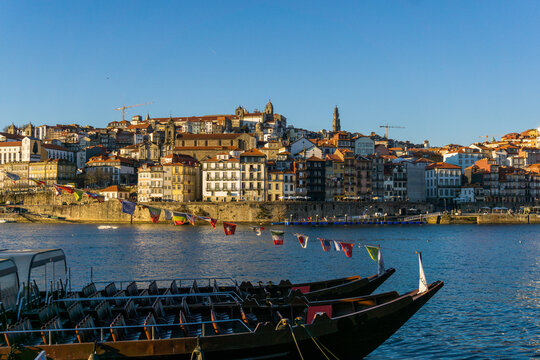 Potugal Billeder – Gennemse 546 stockfotos, vektorer og videoer | Adobe ...