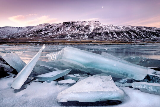 Eisschollen bilder – Bläddra bland 3,013 stockfoton, vektorer och ...