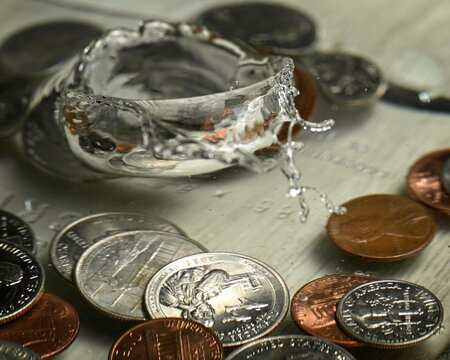 "Water Drip"-Bilder: Stock-Fotos & -Videos. | Adobe Stock