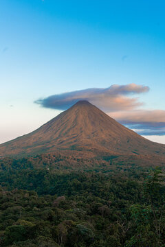 "Volcan Arenal" Images – Browse 197 Stock Photos, Vectors, and Video ...