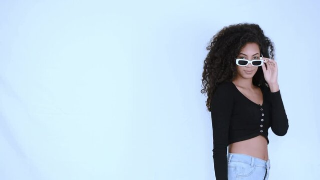 Rigth Imagens – Procure 421 fotos, vetores e vídeos | Adobe Stock