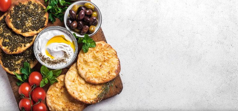 Manakeesh Bilder – Durchsuchen 1,314 Archivfotos, Vektorgrafiken und ...