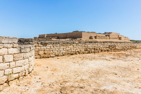 Balid bilder – Bläddra bland 42 stockfoton, vektorer och videor | Adobe ...