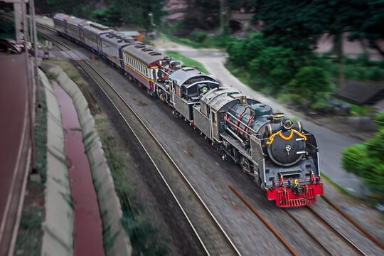 Fast Steam Train Bilder – Durchsuchen 4,026 Archivfotos, Vektorgrafiken ...