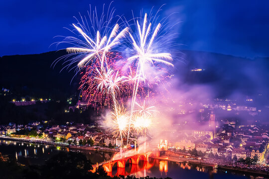 Wunderschne Raketen Fr Silvester Bilder