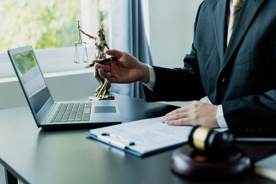 "Public Defender"-Bilder: Stock-Fotos & -Videos. | Adobe Stock