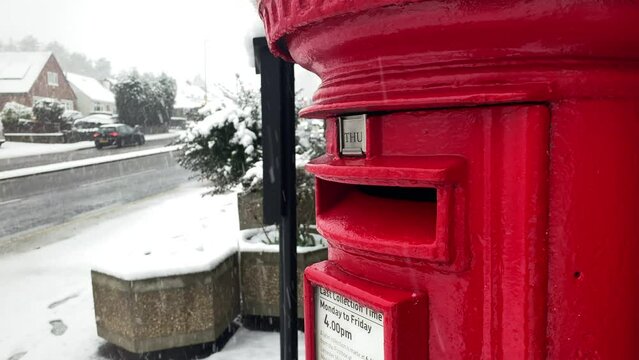 Red Letterbox Images – Browse 20,231 Stock Photos, Vectors, and Video ...