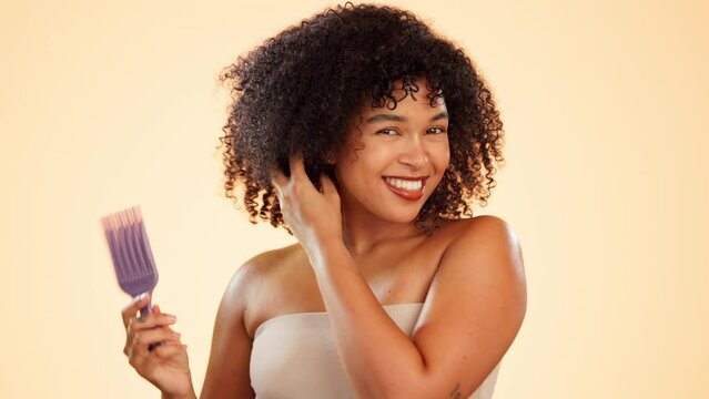 Afro Comb Images – Browse 2,599 Stock Photos, Vectors, and Video ...