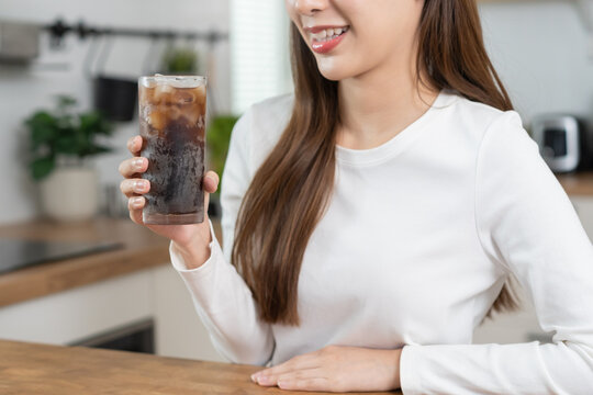 Refreshness Képek – Böngésszen 2,879 stockfotókat, vektorokat és ...