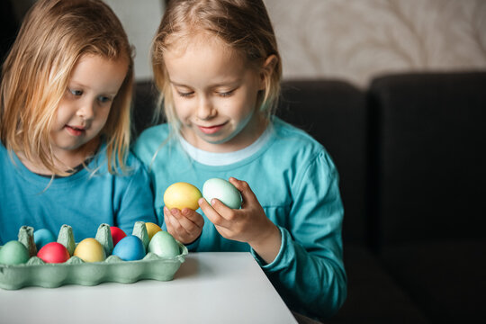 "Egg Fight" Bilder – Durchsuchen 175 Archivfotos, Vektorgrafiken und ...