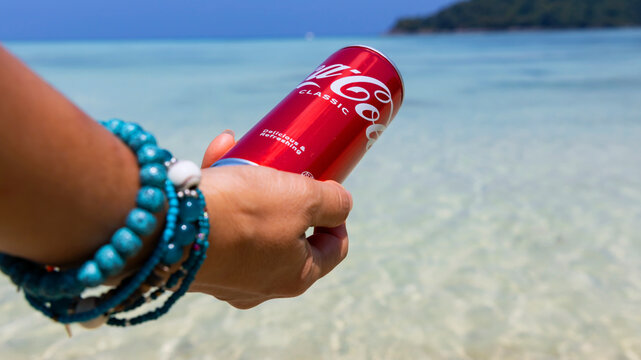 Pepsi Cool Images – Browse 2,979 Stock Photos, Vectors, and Video ...