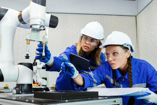 Engineering Student Images – Browse 1,554,215 Stock Photos, Vectors ...