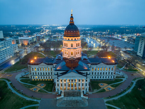 Topeka Wallpaper Topeka Zoo To Lose Tigers, Get New Pair | KSNT 27