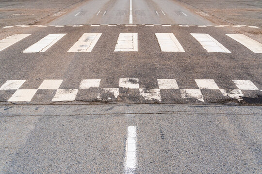 Crosswalk Texture-Bilder: Stock-Fotos & -Videos. | Adobe Stock