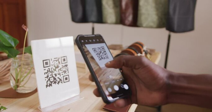 Scanning Qr Codes Images – Browse 35,743 Stock Photos, Vectors, and ...