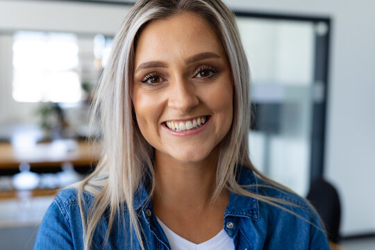 Profilbild Bilder – Durchsuchen 30,144,208 Archivfotos, Vektorgrafiken ...