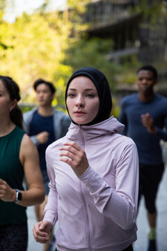 รูปภาพButtox – เลือกดูภาพถ่ายสต็อก เวกเตอร์ และวิดีโอ2,575,055 | Adobe ...