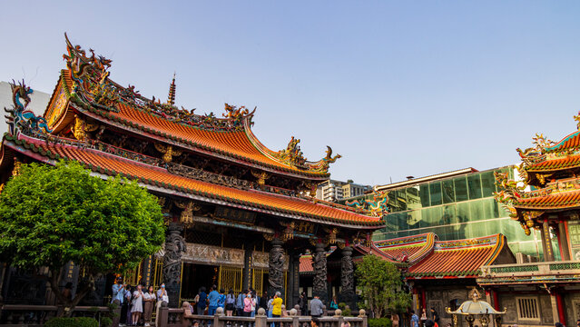 "Longshan Temple" Images – Browse 184 Stock Photos, Vectors, and Video ...