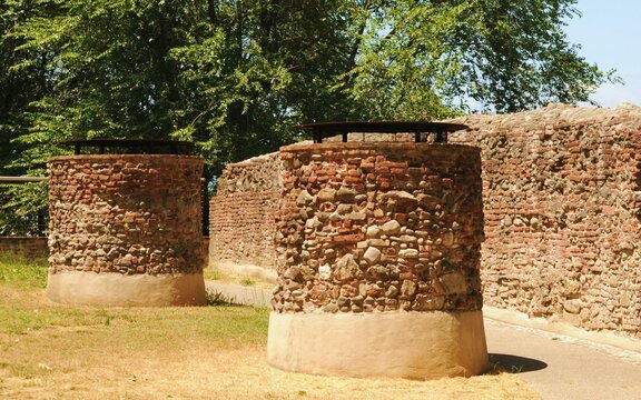 Folterknecht Bilder – Durchsuchen 9,314 Archivfotos, Vektorgrafiken und ...