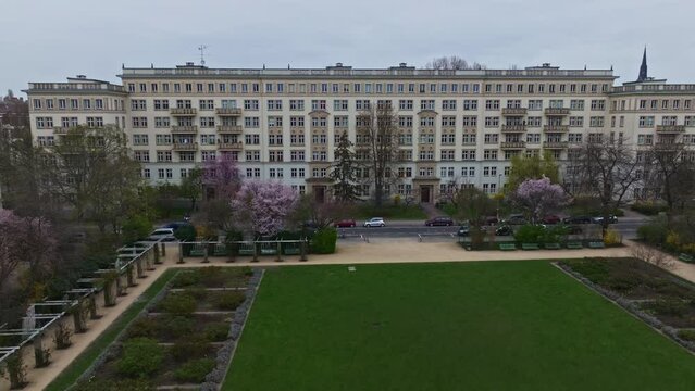 Karl-Marx-Allee Images – Parcourir 320 le catalogue de photos, vecteurs ...