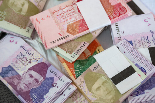 "100 Rupees" Bilder – Durchsuchen 130 Archivfotos, Vektorgrafiken und ...