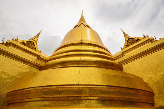 Thongchai S. photos, images, assets | Adobe Stock