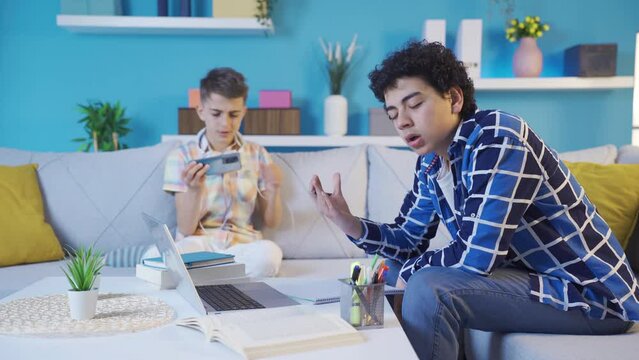 Bothered 이미지 – 찾아보기 44,066 스톡 사진, 벡터 및 비디오 | Adobe Stock