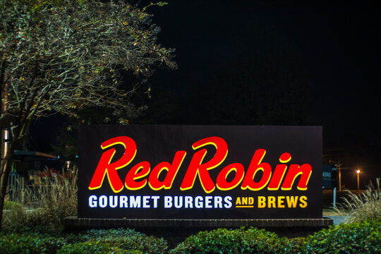 Red Robin Restaurant Images – Browse 195 Stock Photos, Vectors, and ...