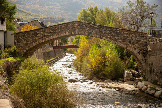 Benasque Bilder – Durchsuchen 2,302 Archivfotos, Vektorgrafiken und ...