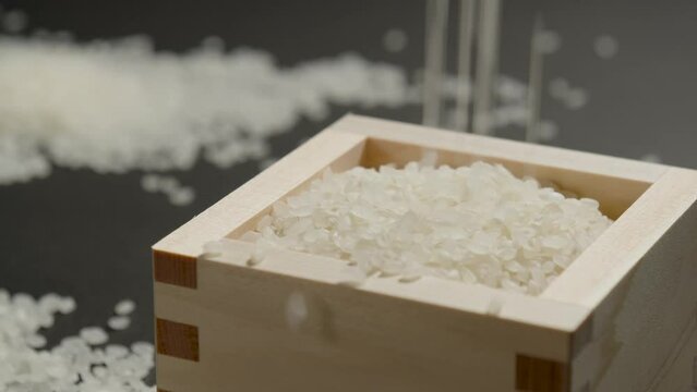 「Folling」の写真素材 | 729件の無料イラスト画像 | Adobe Stock