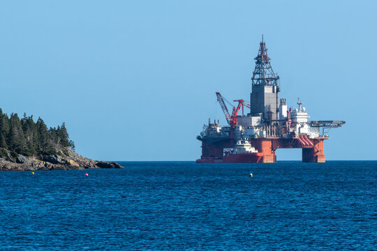 "Offshore Oil Rig" Images – Browse 945 Stock Photos, Vectors, and Video ...