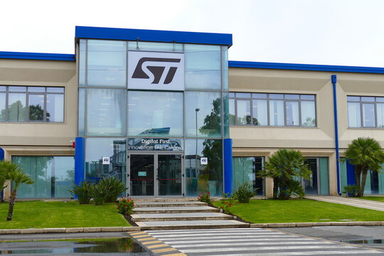 Stmicroelectronics Logo