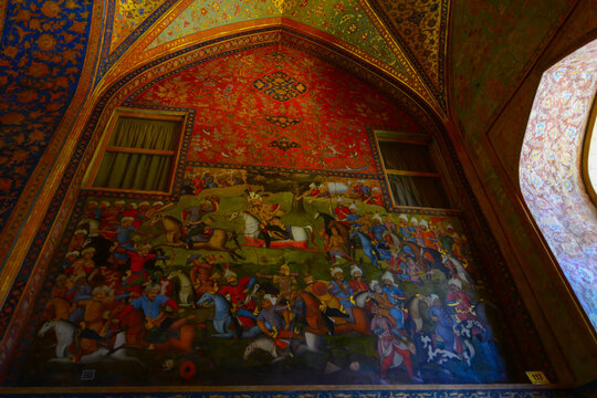 Sutun - Images et vidéos libres de droits | Adobe Stock