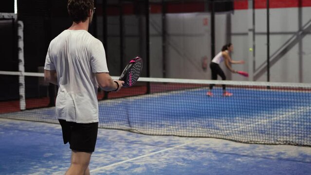 "Padel Court" Bilder – Durchsuchen 1,241 Archivfotos, Vektorgrafiken ...