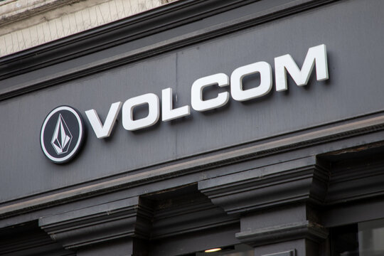 รูปภาพVolcom – เลือกดูภาพถ่ายสต็อก เวกเตอร์ และวิดีโอ153 | Adobe Stock