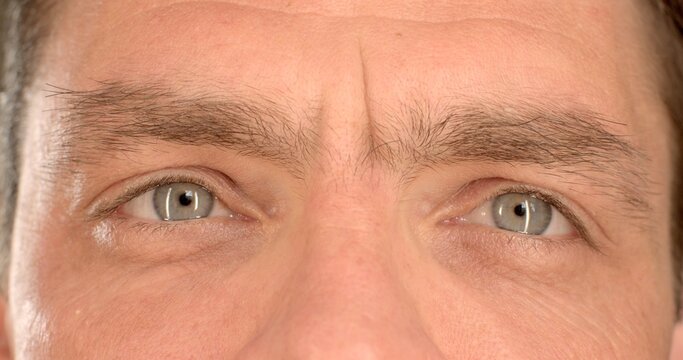 Roving Eye Movements